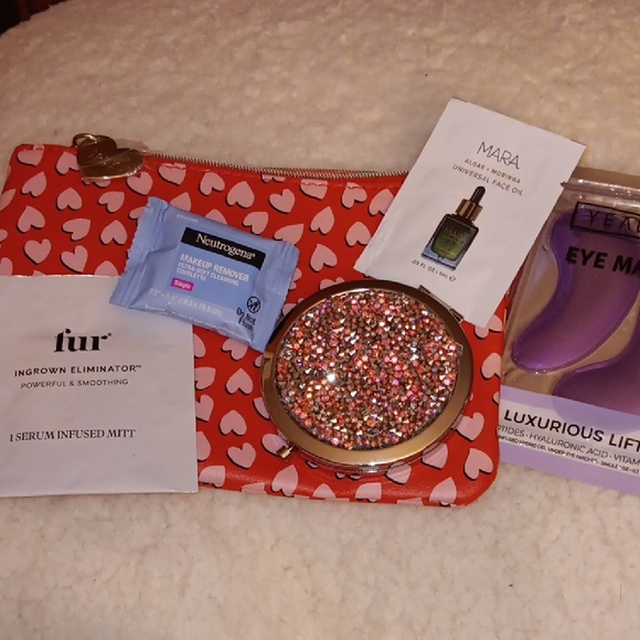 ipsy | Makeup | Ipsy Red Heart Patterned Pouch With Accessories | Poshmark